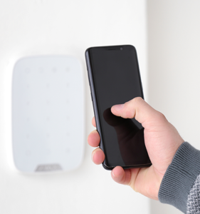 Access Control - NAVCO | Electronic Business Security Systems